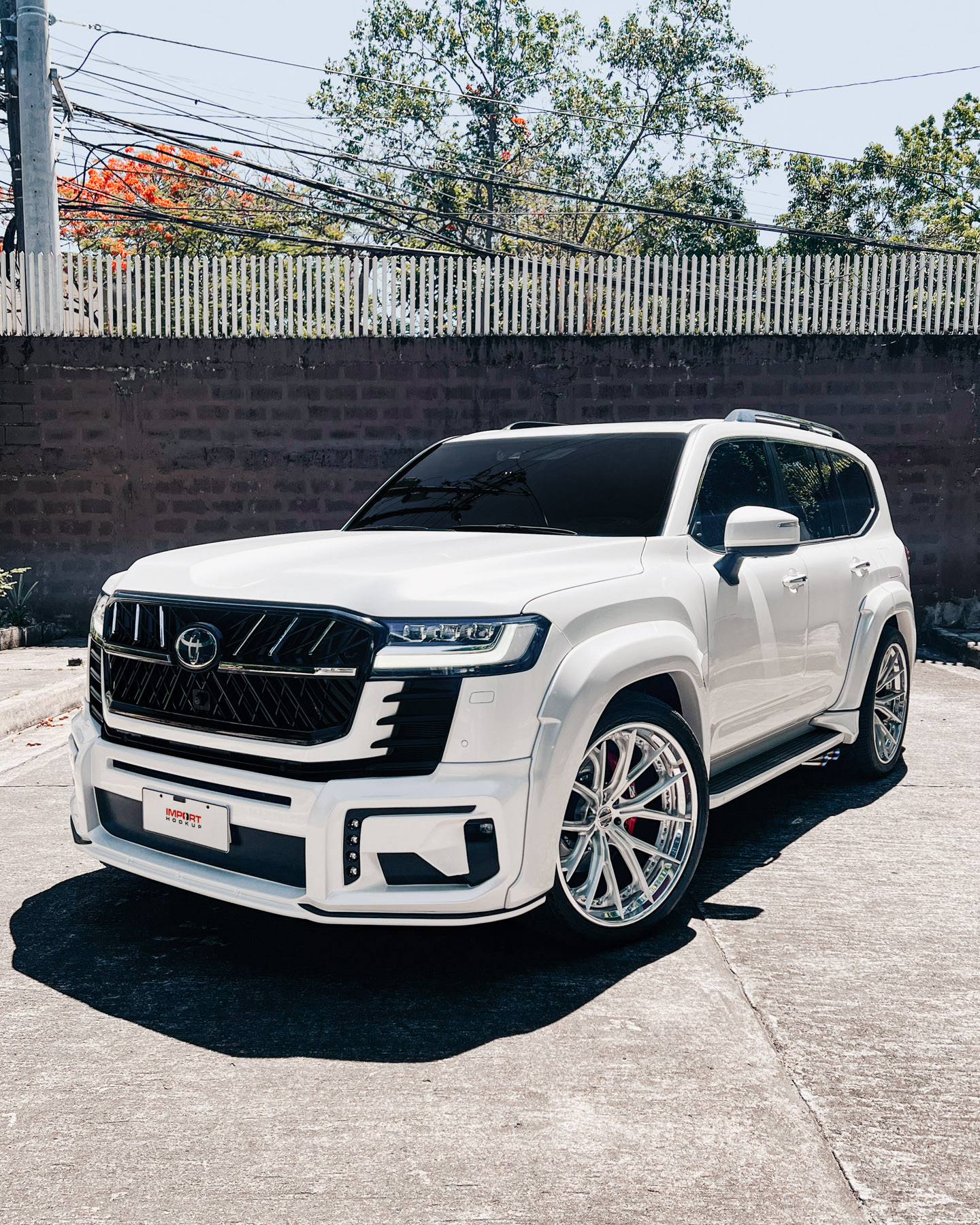 White Toyota Land Cruiser LC300 - MV Forged | Bespoke Wheels