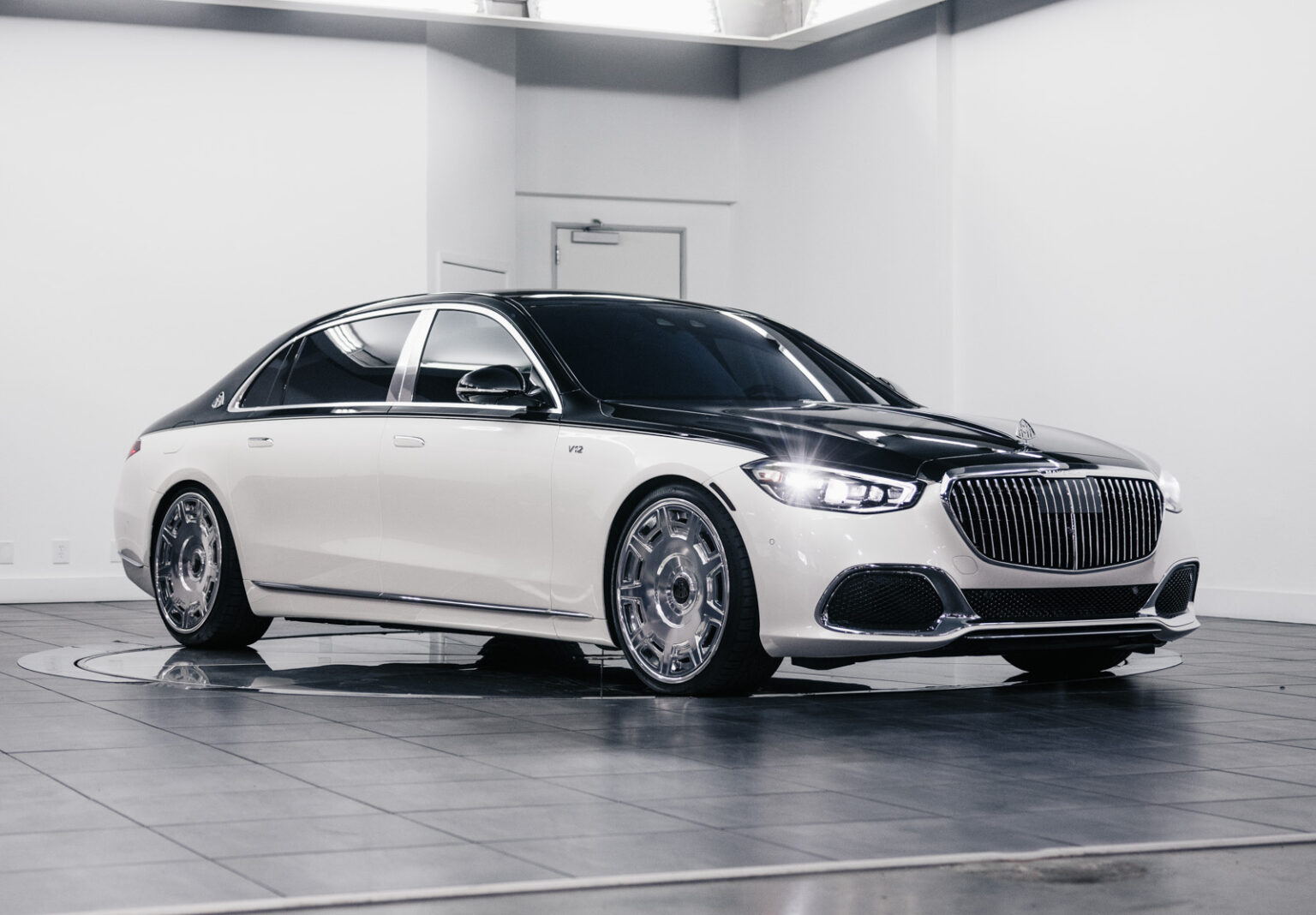 MERCEDES BENZ S680 MAYBACH MV FORGED VL72 - MV Forged | Bespoke Wheels